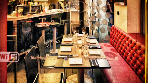 La mejor taberna de Valencia, La Mora. Tapas auténticas españolas